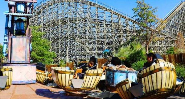 Atracciones de Warner: Guía completa 2025 | Estiber.com