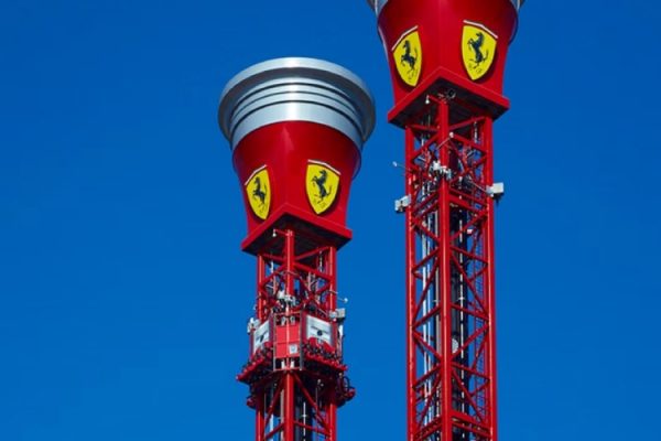 Thrill Towers: la torre de rebote de Ferrari Land | Estiber.com
