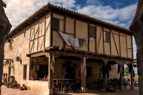 Restaurantes Puy Du Fou: Menús, Precios y Reservas | Estiber